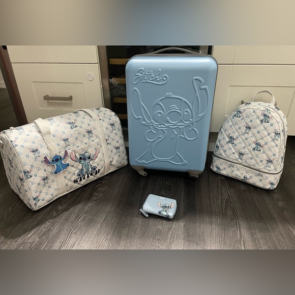 Disney | Bags | Nwt Lilo And Stitch Carry On Luggage Weekender Bag ...